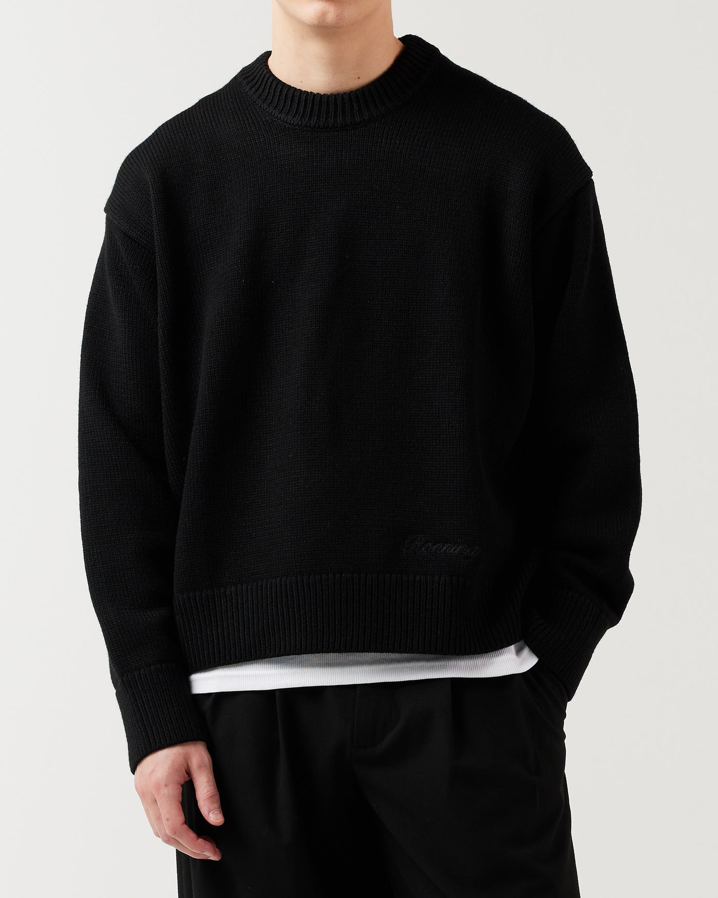 R Knit Sweater - Black – RONNING